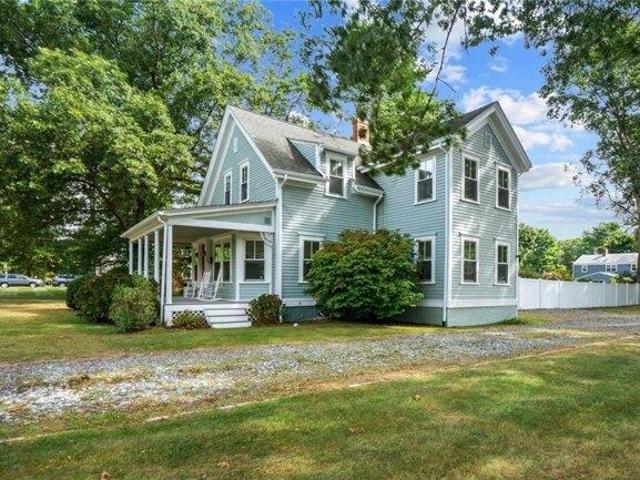 4 bedroom, Barrington RI 02806 102411170