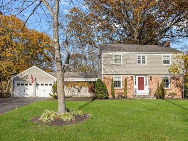 4 bedroom, Barrington RI 02806 102158653