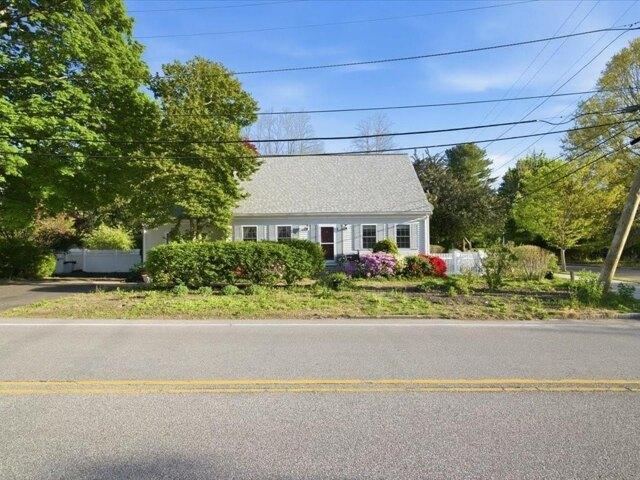 4 bedroom, Barrington RI 02806 104515305