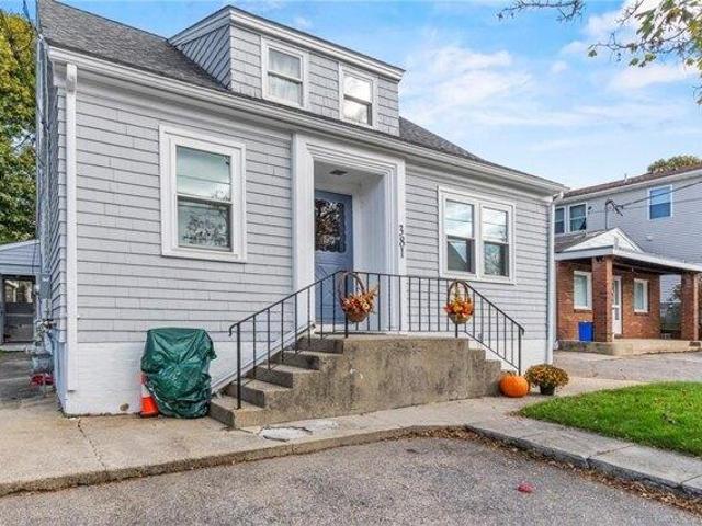 4 bedroom, Barrington RI 02806 104831204
