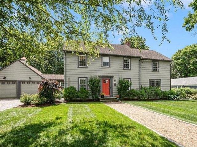 4 bedroom, Barrington RI 02806 105126195