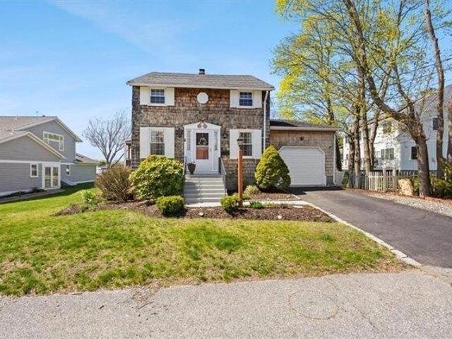 4 bedroom, Barrington RI 02806 LS102594074