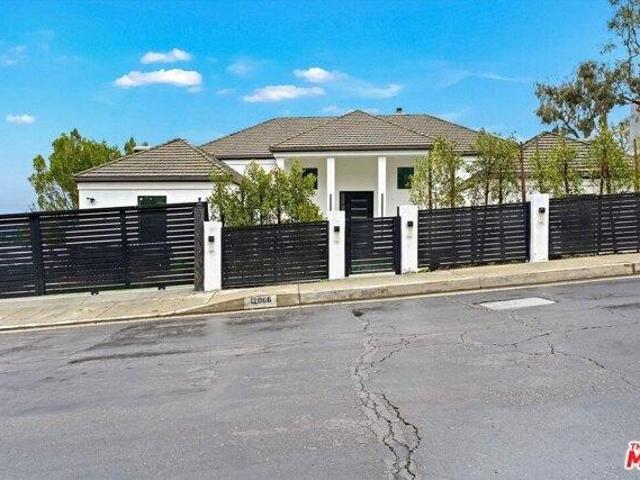 4 bedroom, Beverly Hills CA 90210 88636063
