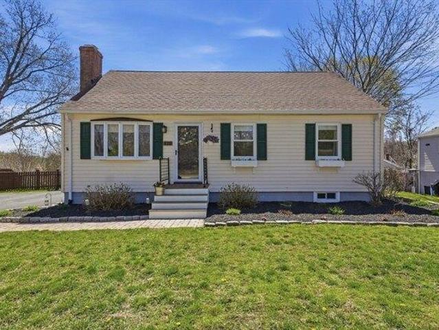 4 bedroom, Beverly MA 01915 LS102564430