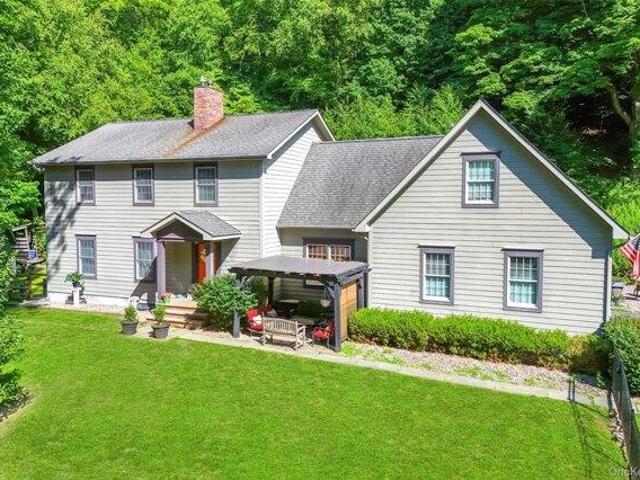 4 bedroom, Beacon NY 12508 103600884