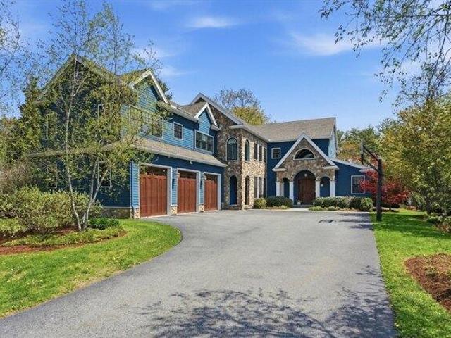 4 bedroom, Bedford MA 01730 104606474