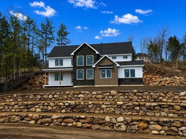 4 bedroom, Bedford NH 03110 102060528