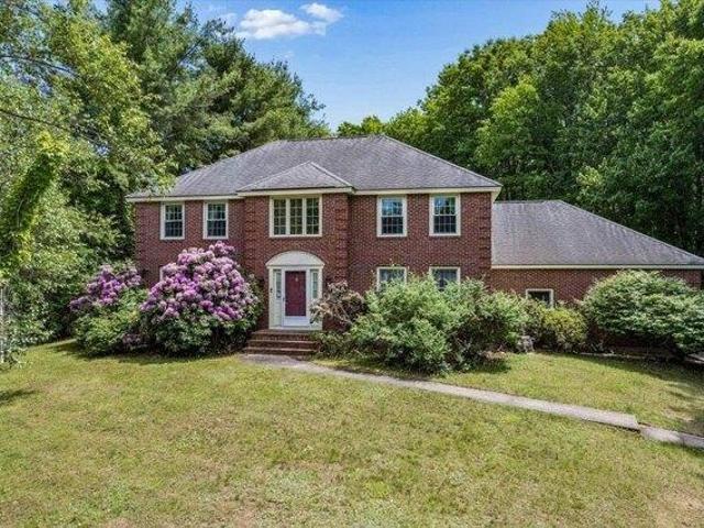 4 bedroom, Bedford NH 03110 103220306