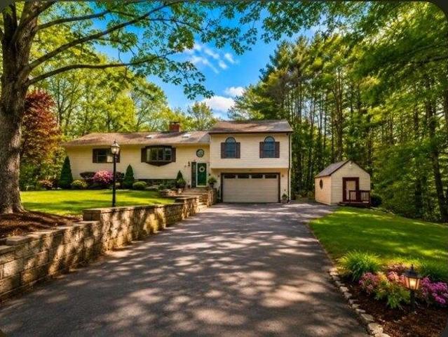 4 bedroom, Bedford NH 03110 104850640