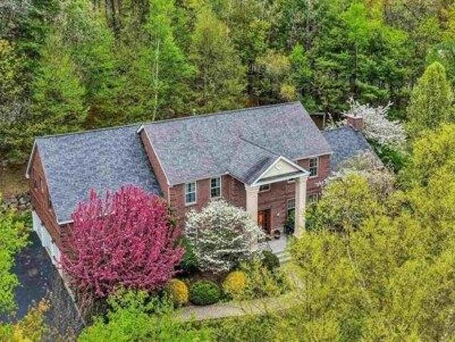 4 bedroom, Bedford NH 03110 104296016