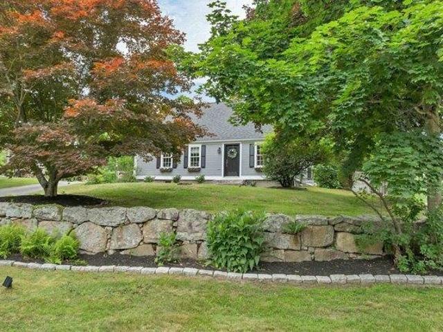 4 bedroom, Bedford NH 03110 104332239