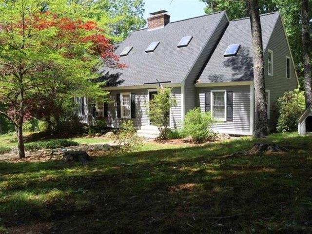 4 bedroom, Bedford NH 03110 104351207