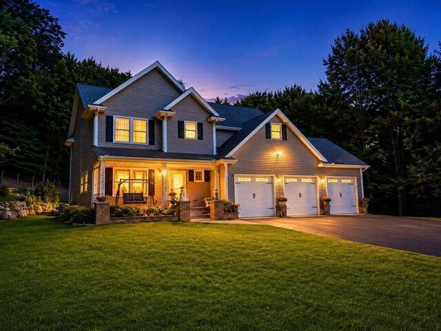 4 bedroom, Bedford NH 03110 105158948