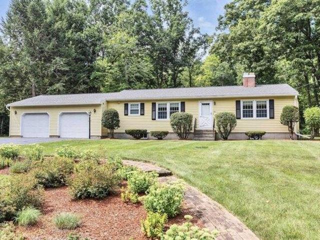 4 bedroom, Bedford NH 03110 105159921