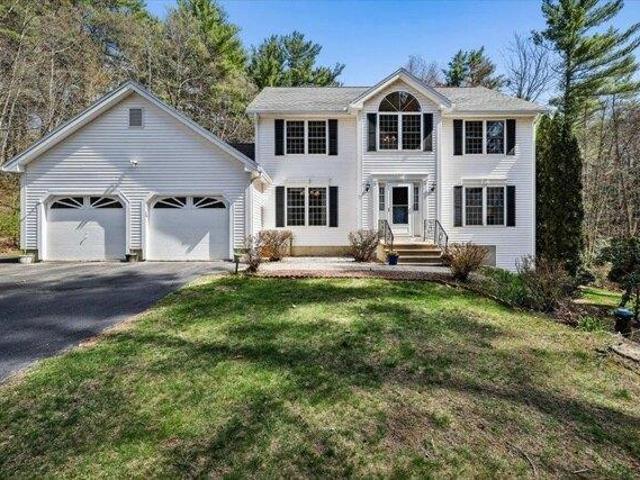4 bedroom, Bedford NH 03110 LS102780339