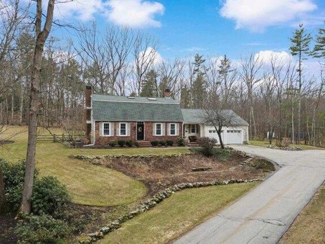4 bedroom, Bedford NH 03110 LS102729462
