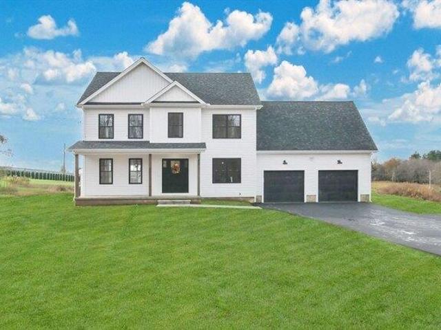 4 bedroom, Belchertown MA 01007 104407339