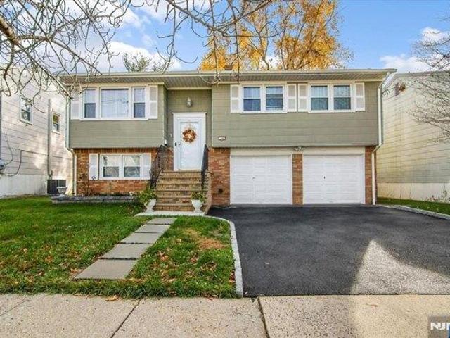 4 bedroom, Belleville NJ 07109 102256784
