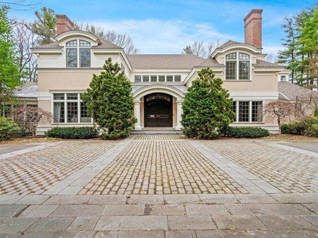 4 bedroom, Belmont MA 02478 104568293