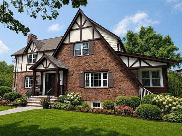4 bedroom, Belmont MA 02478 104571470