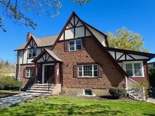 4 bedroom, Belmont MA 02478 104116287