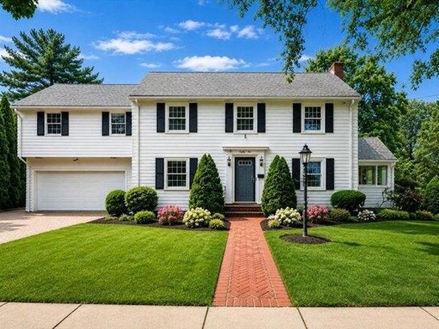 4 bedroom, Belmont MA 02478 105140327