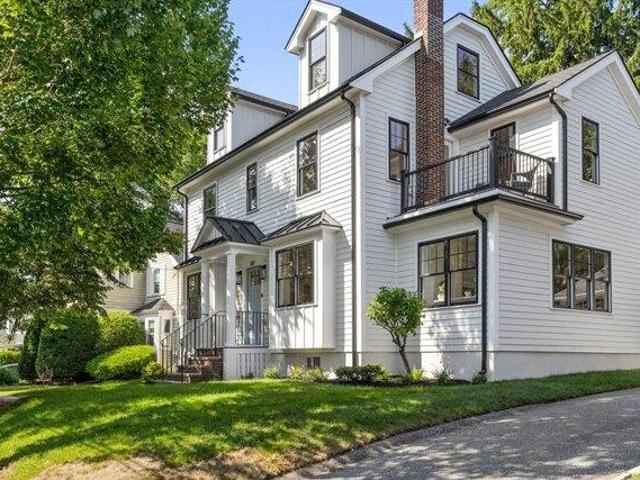 4 bedroom, Belmont MA 02478 105159500