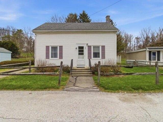 4 bedroom, Bennington VT 05257 104568152