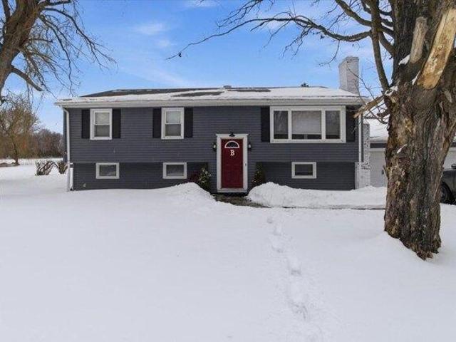 4 bedroom, Bennington VT 05201 102061740