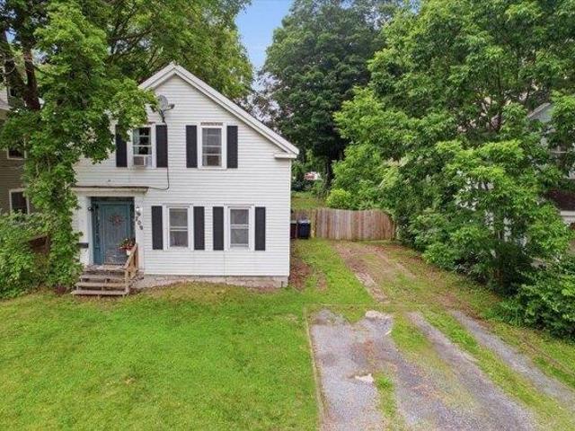 4 bedroom, Bennington VT 05201 105107339