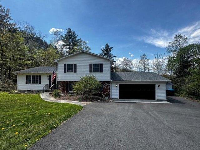 4 bedroom, Bennington VT 05201 LS103074269