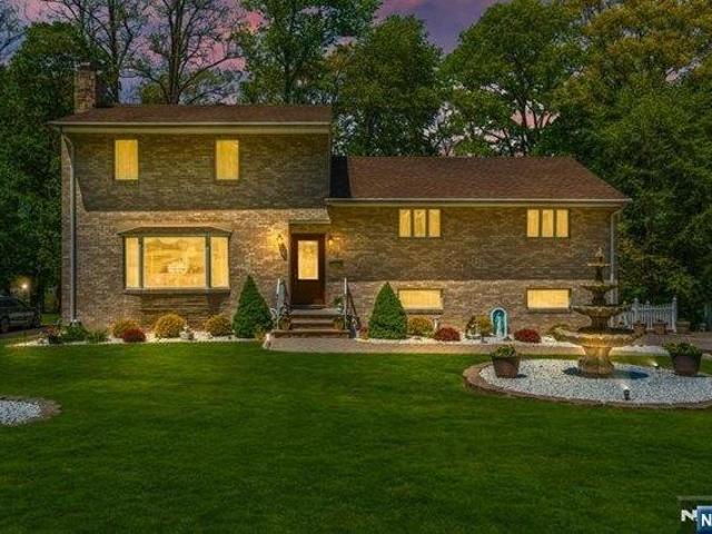 4 bedroom, Berkeley Heights NJ 07922 LS102282217