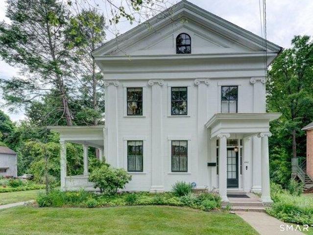4 bedroom, Berlin CT 06037 102318177