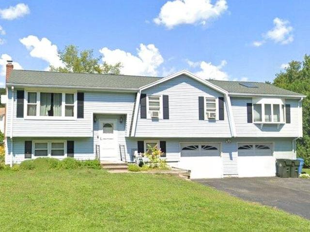 4 bedroom, Berlin CT 06037 104789260