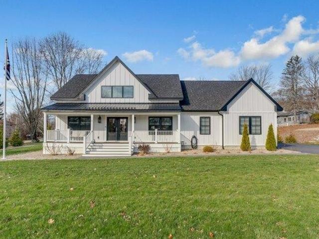 4 bedroom, Biddeford ME 04005 LS102154613