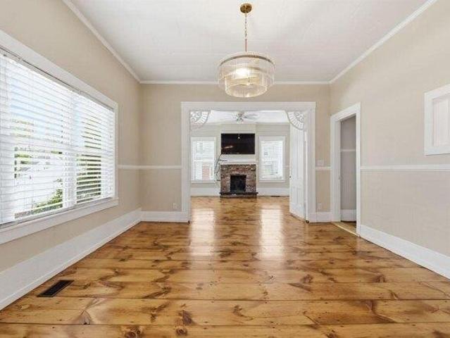 4 bedroom, Biddeford ME 04005 103437522