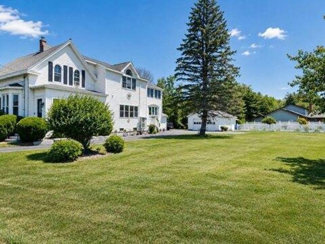 4 bedroom, Biddeford ME 04005 103886346