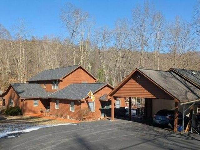 4 bedroom, Big Stone Gap VA 24219 103625870