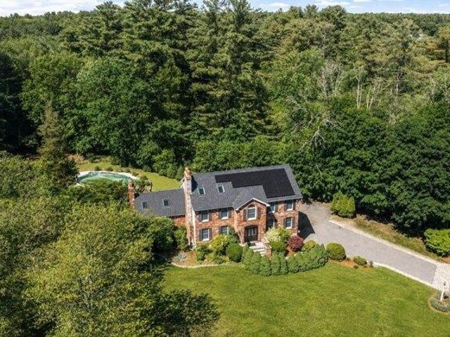4 bedroom, Billerica MA 01821 105123581