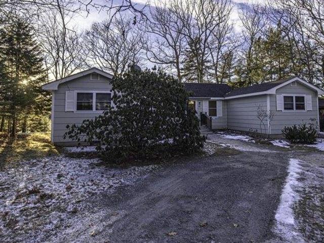 4 bedroom, Blue Hill ME 04614 102119000