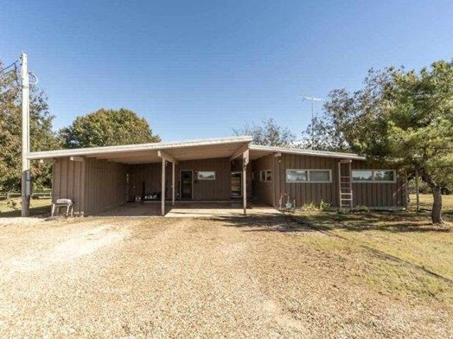 4 bedroom, Blackwell OK 74631 LS96021258