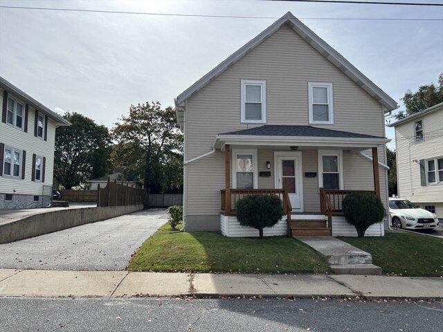 4 bedroom, Blackstone MA 01504 LS102595748