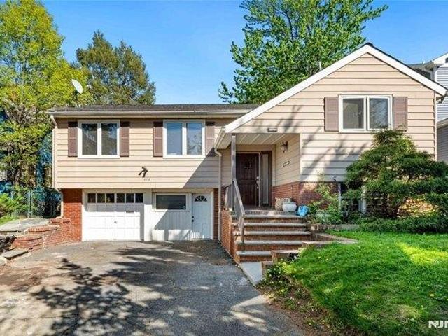 4 bedroom, Bloomfield NJ 07003 102218237