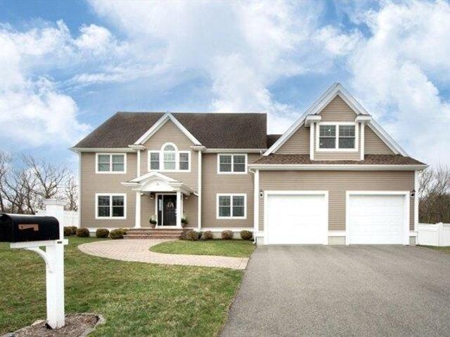 4 bedroom, Braintree MA 02184 103036848