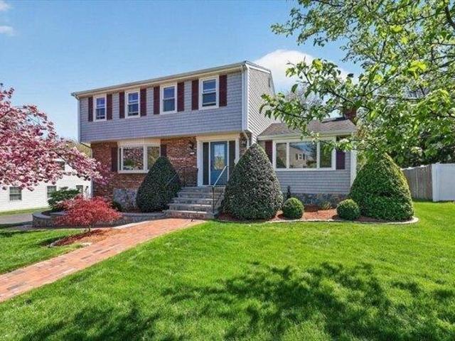 4 bedroom, Braintree MA 02184 104568448