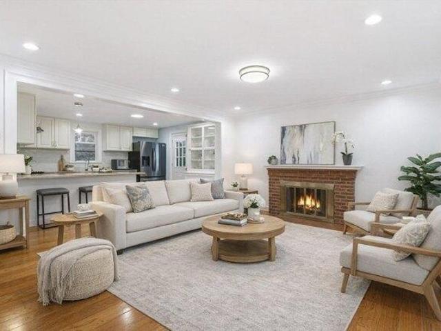 4 bedroom, Braintree MA 02184 104569538