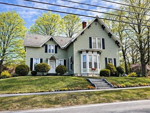 4 bedroom, Brandon VT 05733 101750296