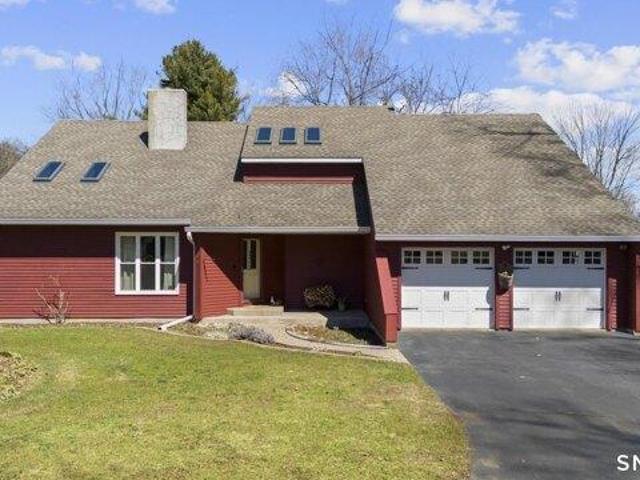 4 bedroom, Branford CT 06405 102708123