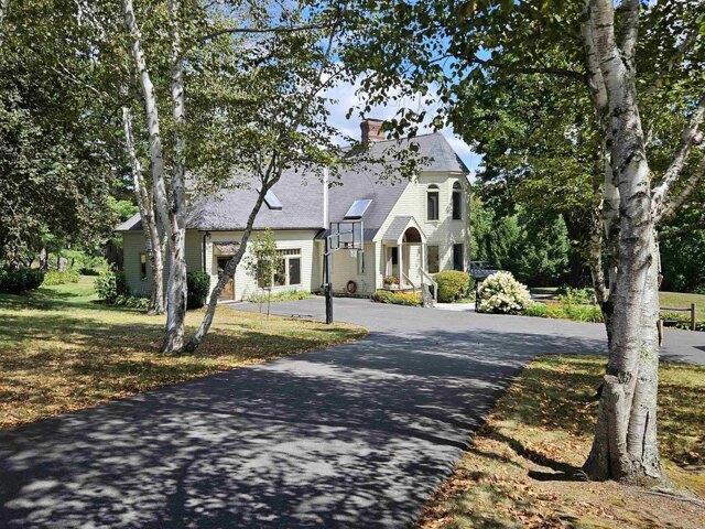 4 bedroom, Brattleboro VT 05301 102761233