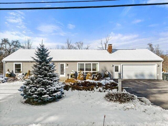 4 bedroom, Brewer ME 04412 102559659